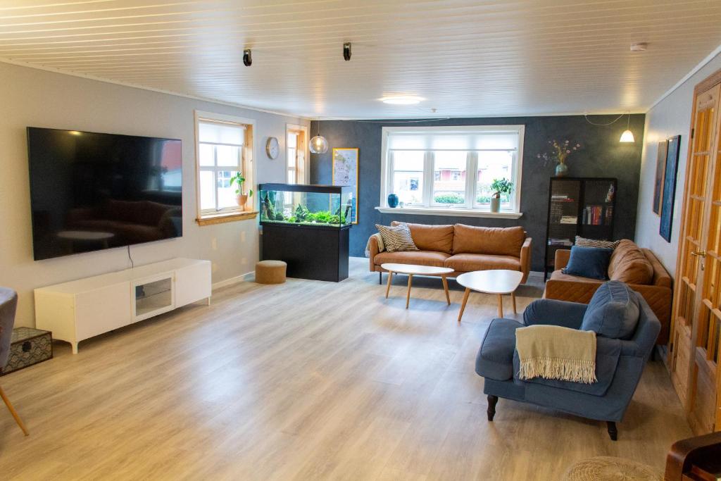 Spacious 220 sqm Apartment with 4 Bedrooms, Tórshavn (updated prices 2026)
