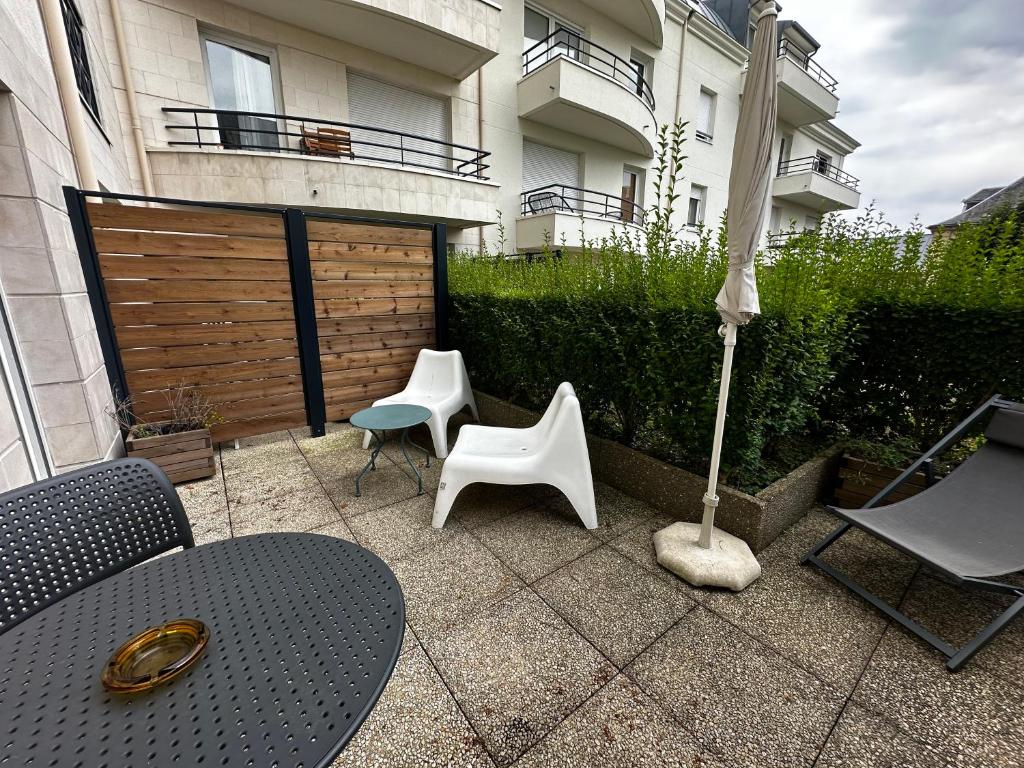 Le Garden Studio avec terrasse et parking centre ville, Rouen (updated ...