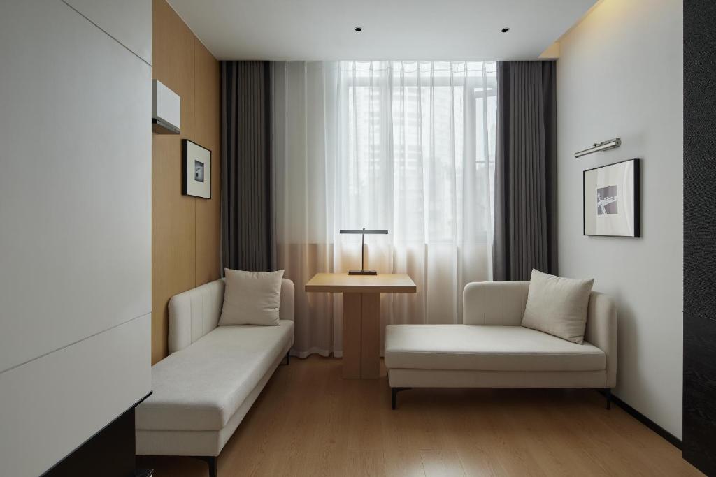 SFEEL Designer Hotel (Kunming Old Street Nanping Pedestrian Street ...