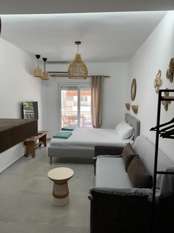 VMJ side sea view, Perea (updated prices 2026)