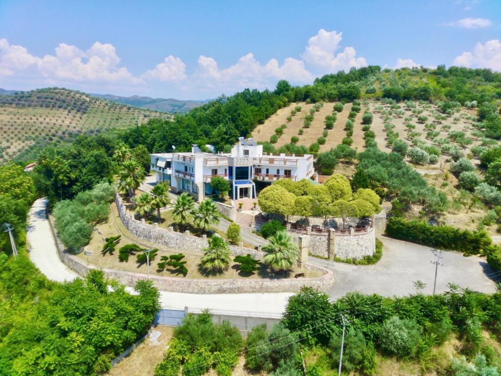 Hotel Horizont, Kuçovë (updated prices 2026)