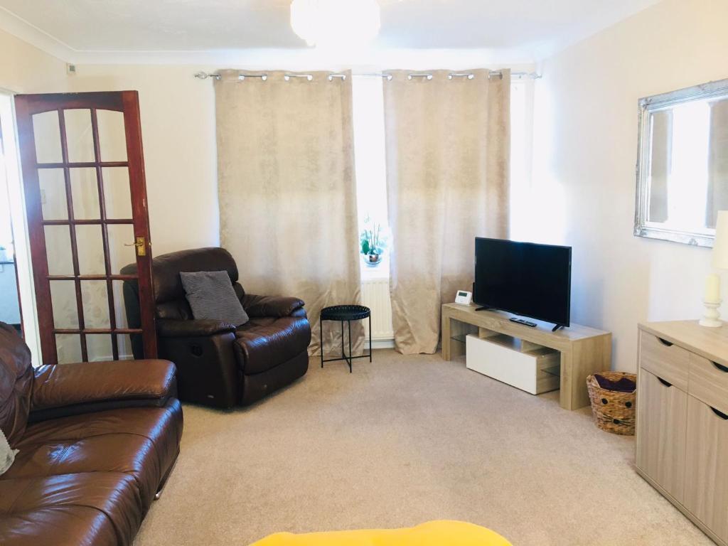 Mitford Close Durham House, Shincliffe (updated prices 2026)