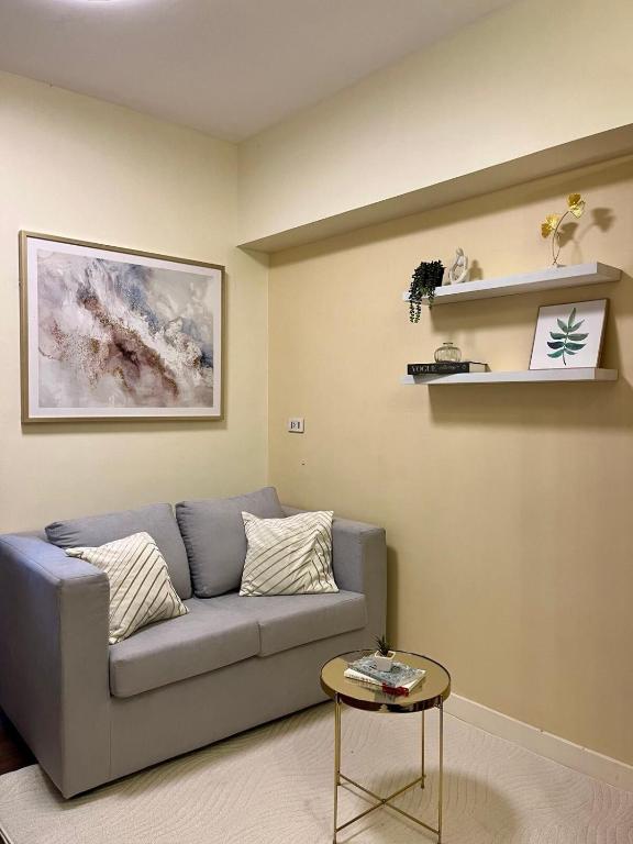 Condo in Pasay 12th flr studio unit-near MOA, PICC, Manila (updated ...