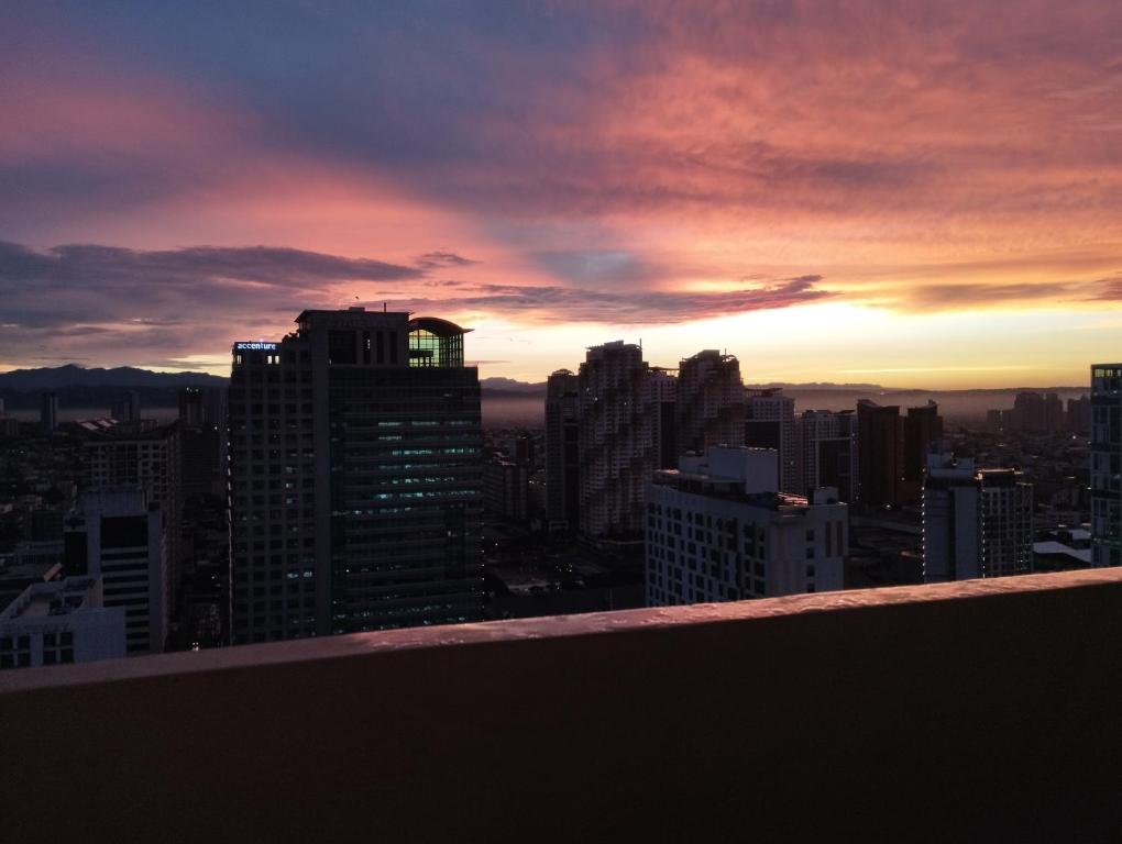 EK's Place, Manila (precios actualizados en 2026)