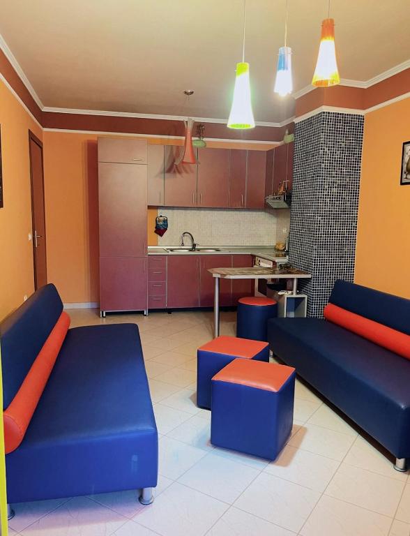 Clinton by the Sea, Golem (updated prices 2025)