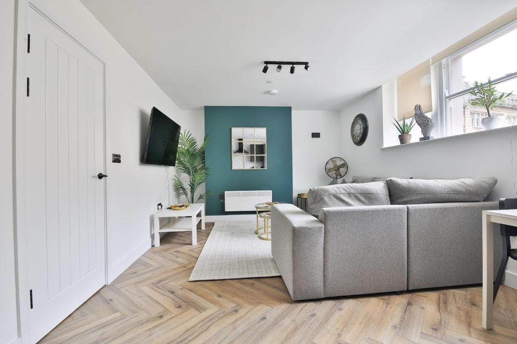 Luxury Central Cardiff Bay Flat with Air Fryer, Cardiff (updated prices ...