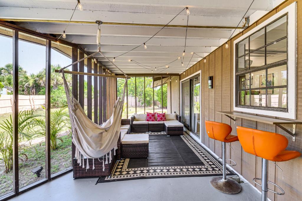 Walk to Beach and Eats Modern Indialantic Apt, Indialantic (updated ...