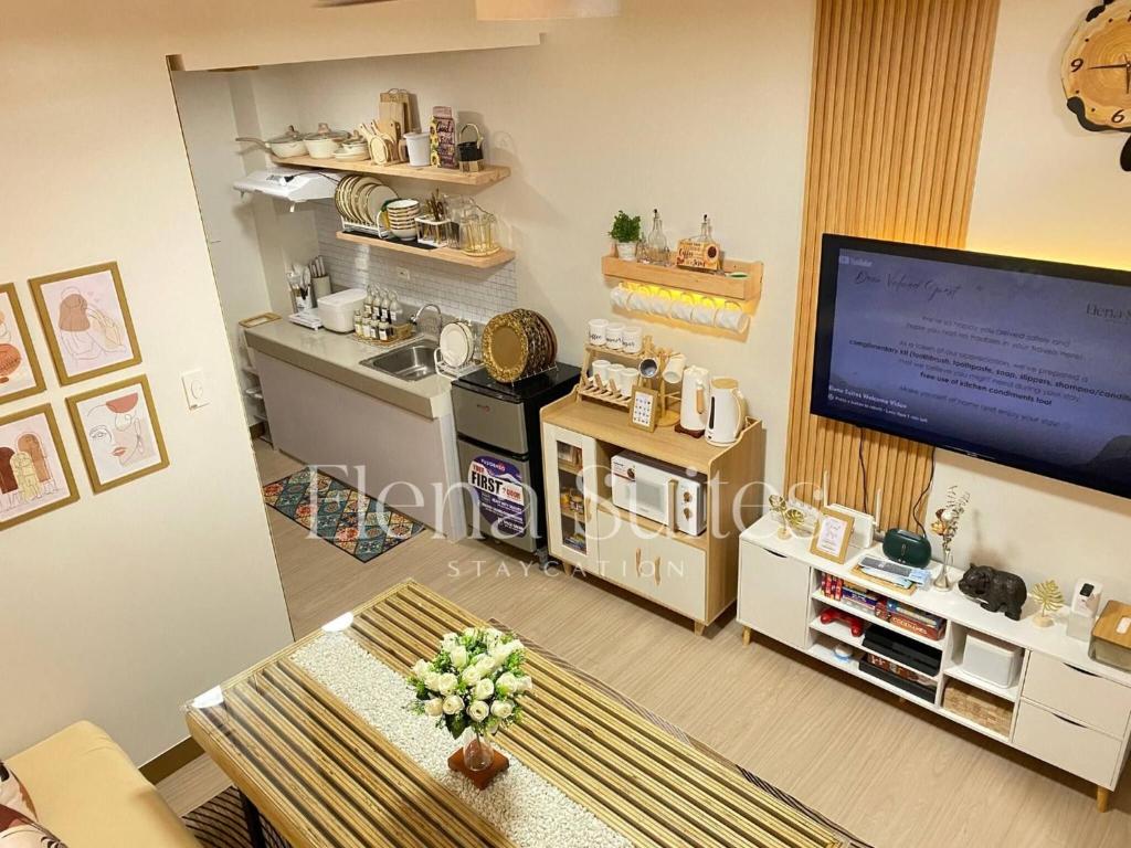 Aesthetic Cozy Stay with PS4, Netflix Coffee Nook - Elena Suites ...