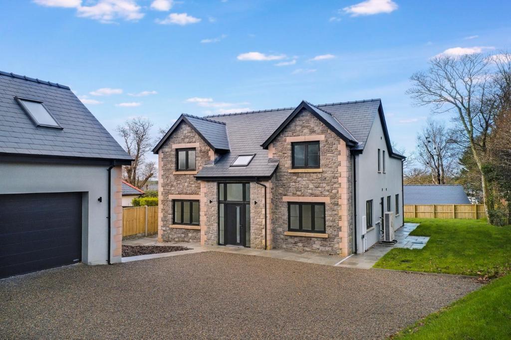 Ty Landsker, Milford Haven (updated prices 2026)