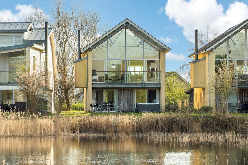 Puffin House CW68 Lower Mill Estate Cotswolds, Somerford Keynes ...
