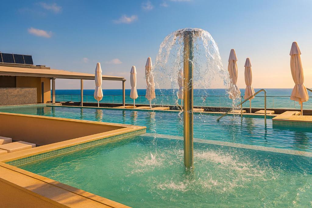 Hotel Poem - Infinity Pool & Panoramic Sea View, Eforie Nord (prețuri ...