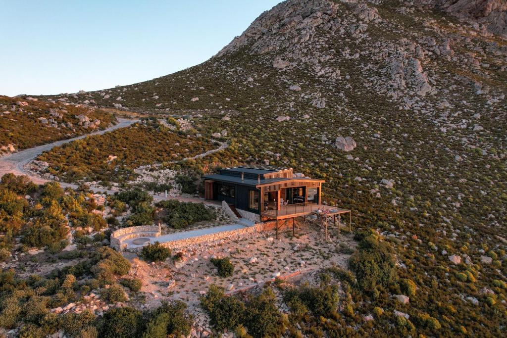 Klein-Hangklip, Rooi-Els (updated prices 2026)