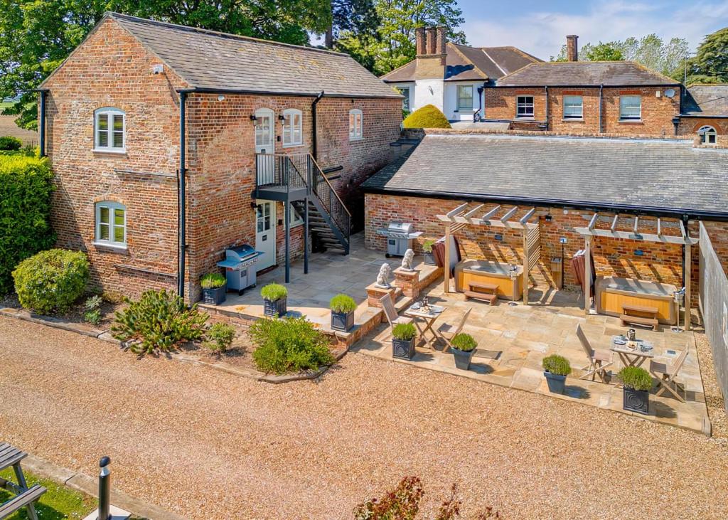 Woad Mill Barns, Boston (updated prices 2026)