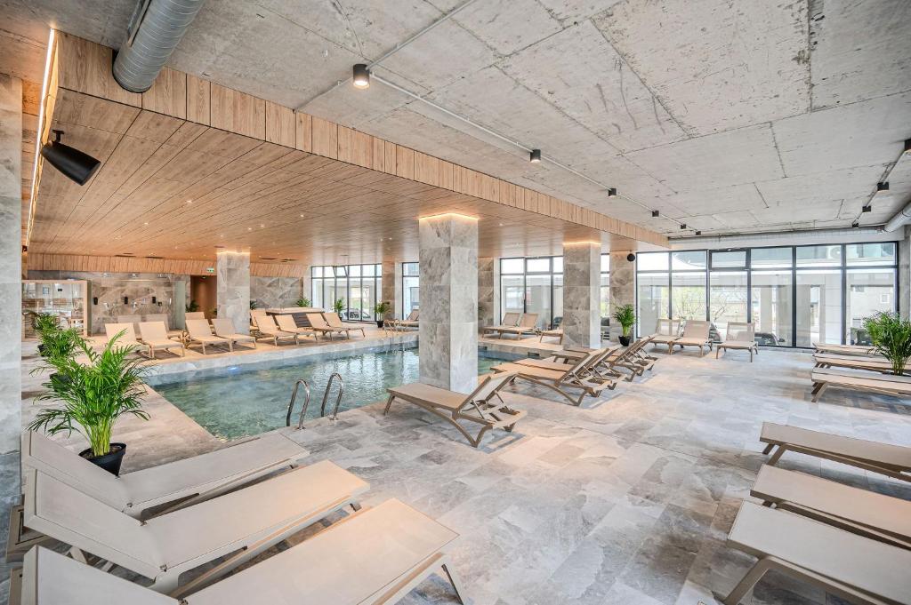 Topaz 103 Apartment in Odyssey Spa&Pool-parking, Mamaia (precios ...