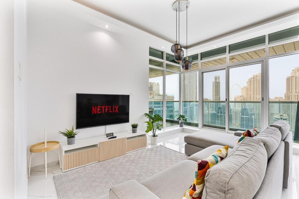 2BR with Marina Views - Near JBR Beach & Dubai Eye, Dubai (updated ...