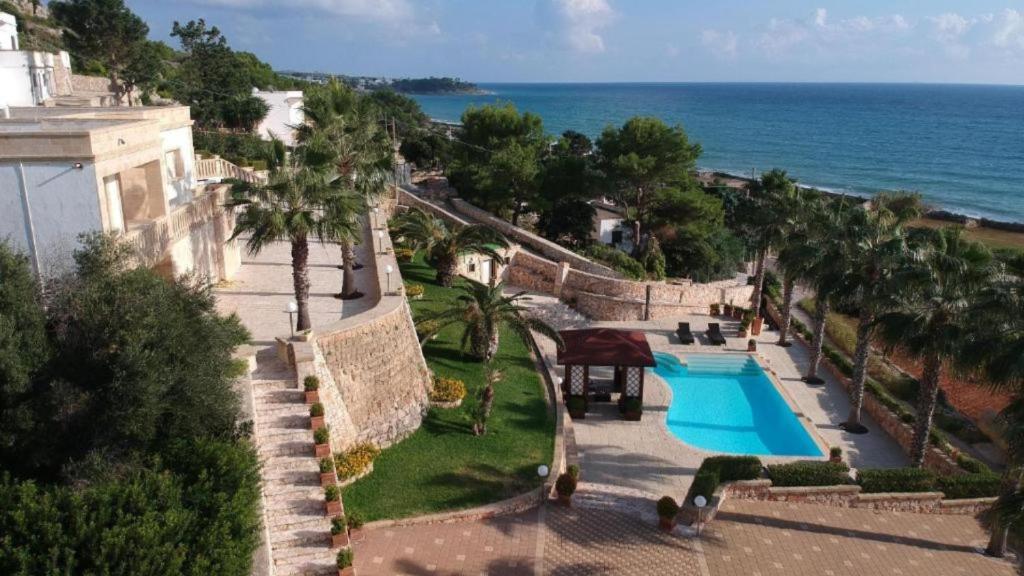 Villa Maria - mare e piscina - Salento Reservation, Marina San Gregorio ...