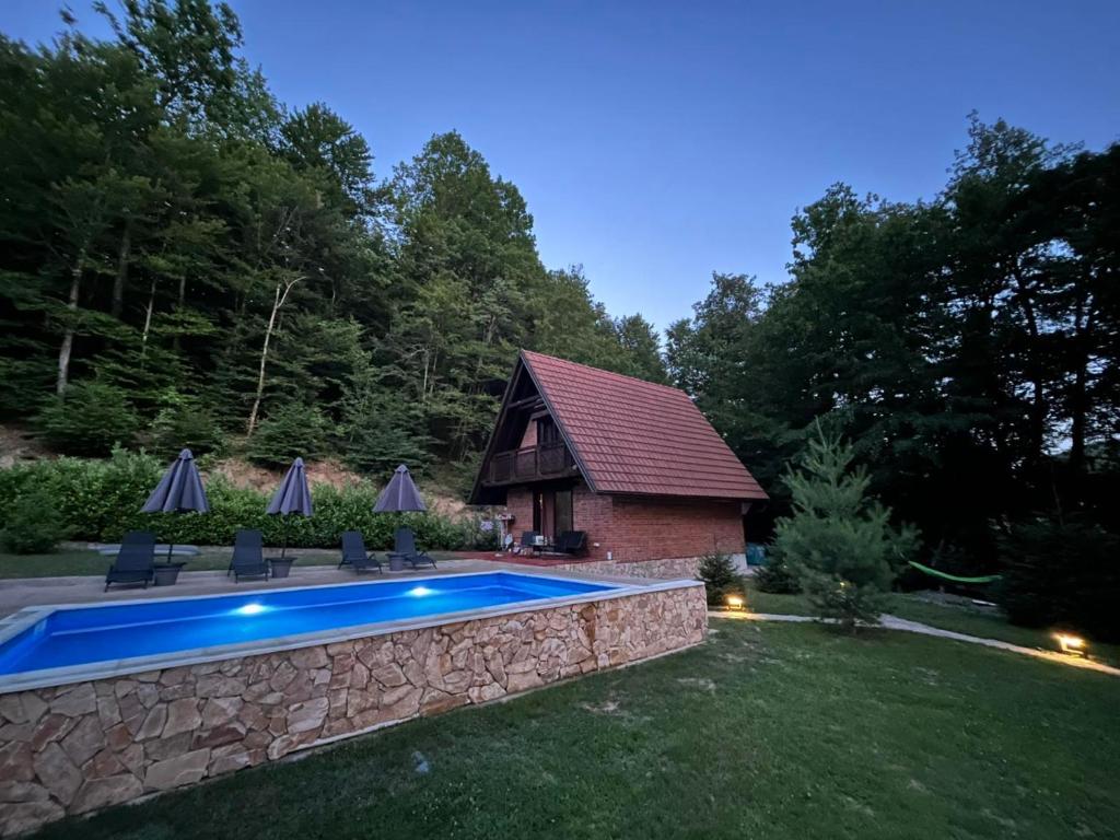 Dunja Cabin - Forest House with Pool, Banja Luka (updated prices 2026)