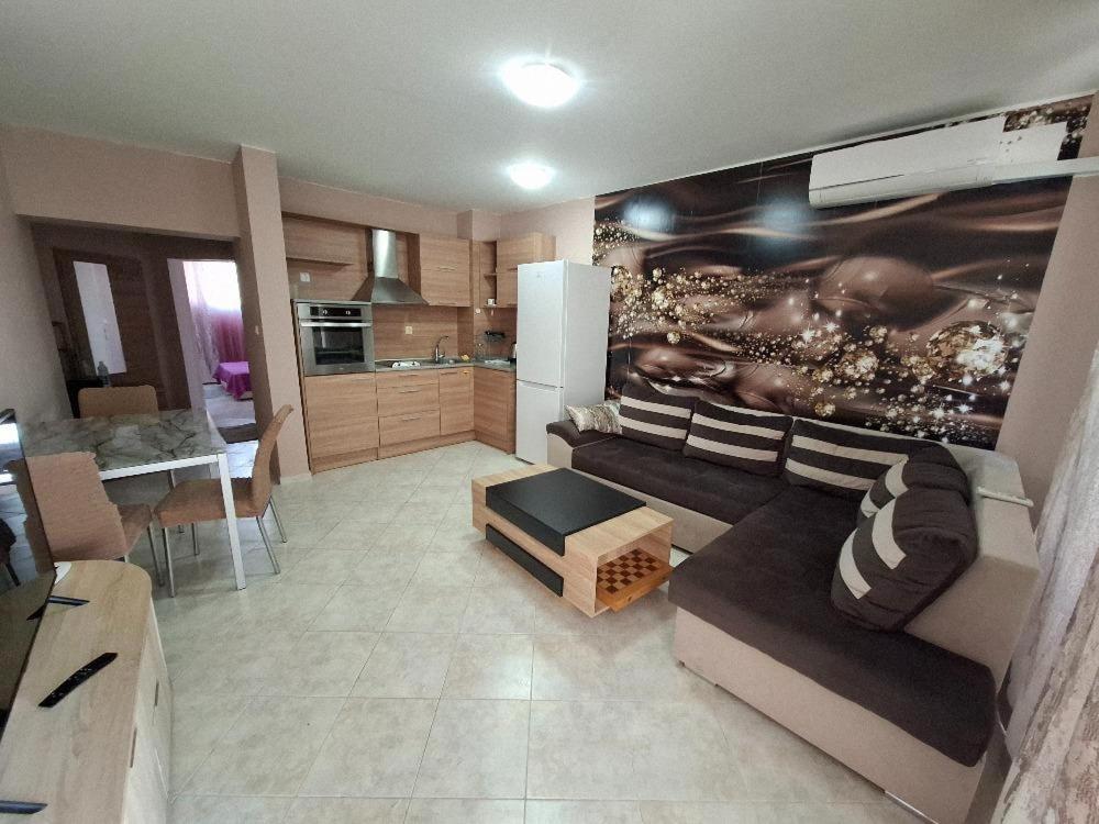 Sunset Complex Кошарица Апартамент 15, Kosharitsa (harga terbaru 2025)