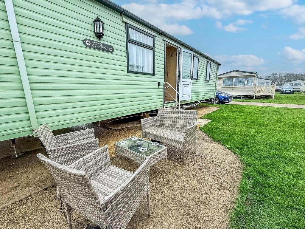 Lovely 4 Berth Caravan With At Broadland Sands Holiday Park Ref 20050Bs ...