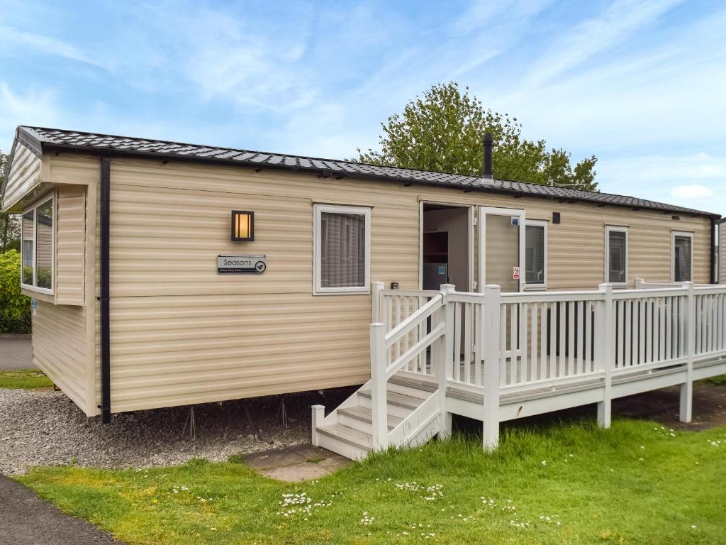 Marton Mere, Blackpool (updated prices 2026)