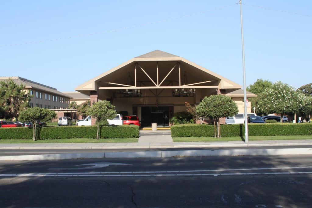 University Square Hotel, Fresno (updated prices 2025)