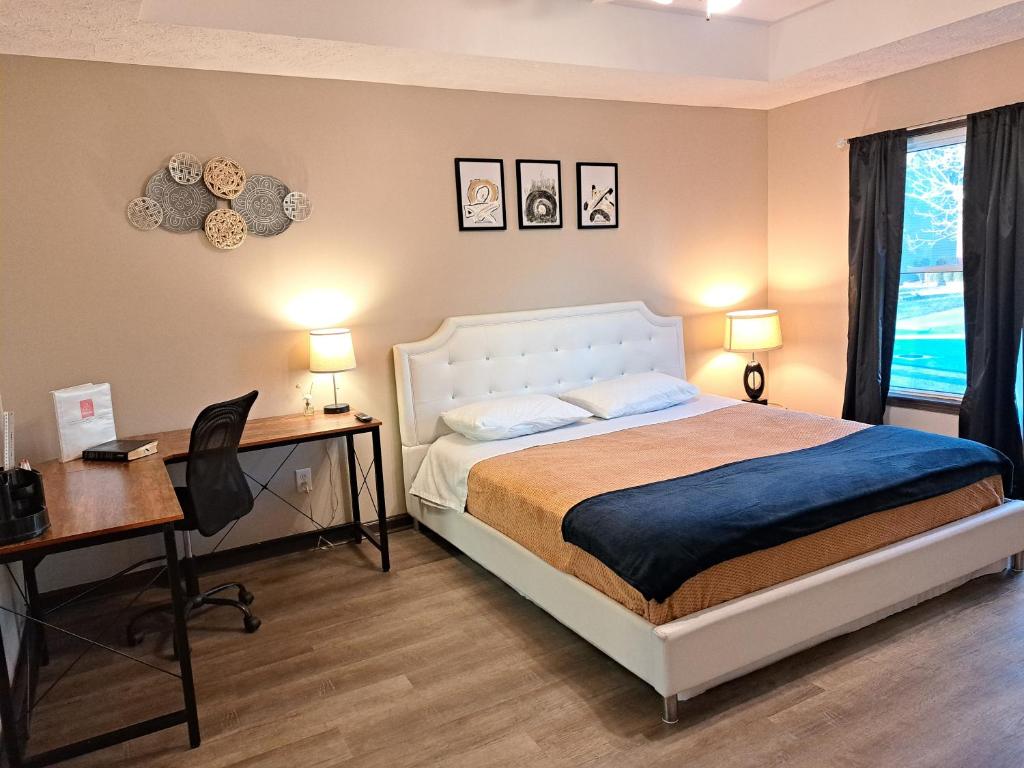 Private Master Bedroom 1, EnSuite Bathroom, Desk, TV, Lawrenceville (updated prices 2026)