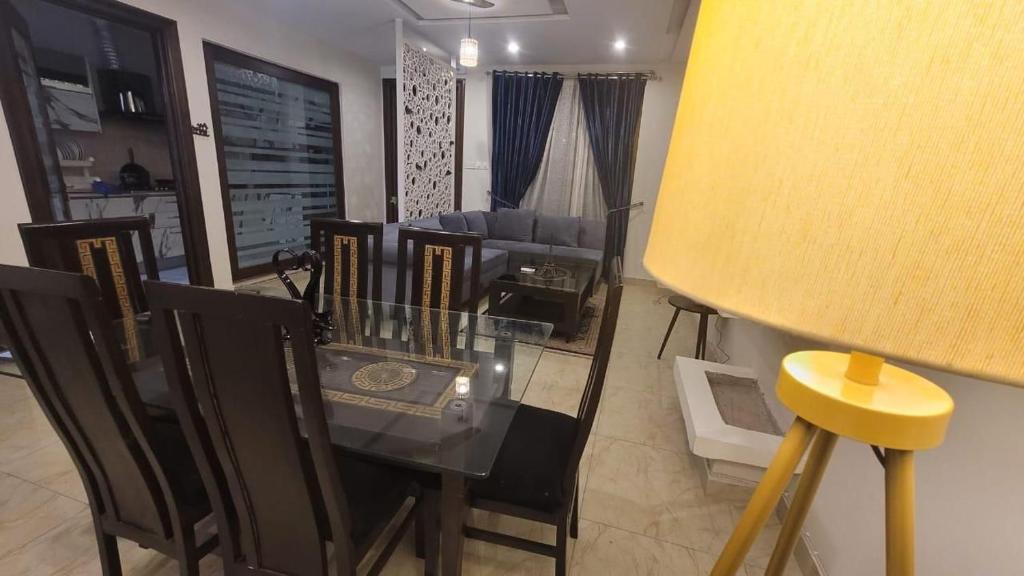 Sfo4, Lahore (updated prices 2026)