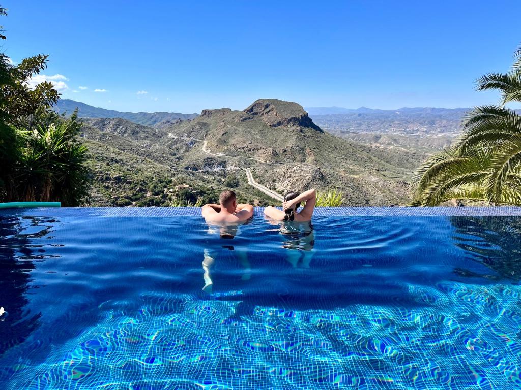 Al Qasr Villa Mountain retreat in the heart of Cortijo Cabrera, Turre ...