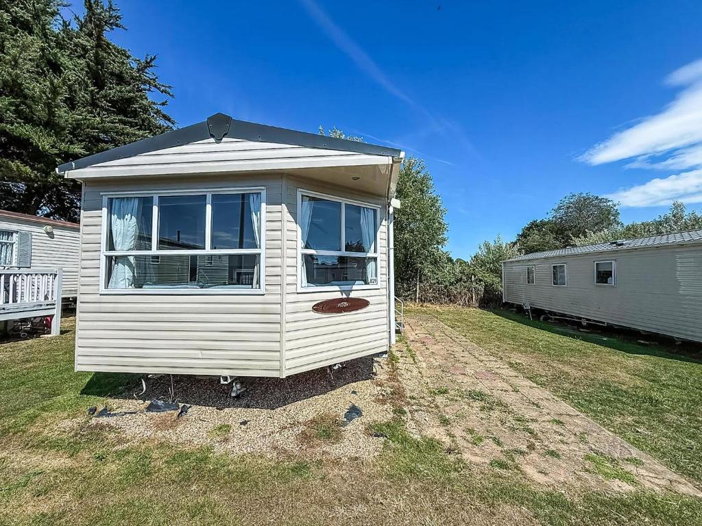 Lovely 8 Berth Caravan At Valley Farm Holidaypark Ref 46829V, Great ...