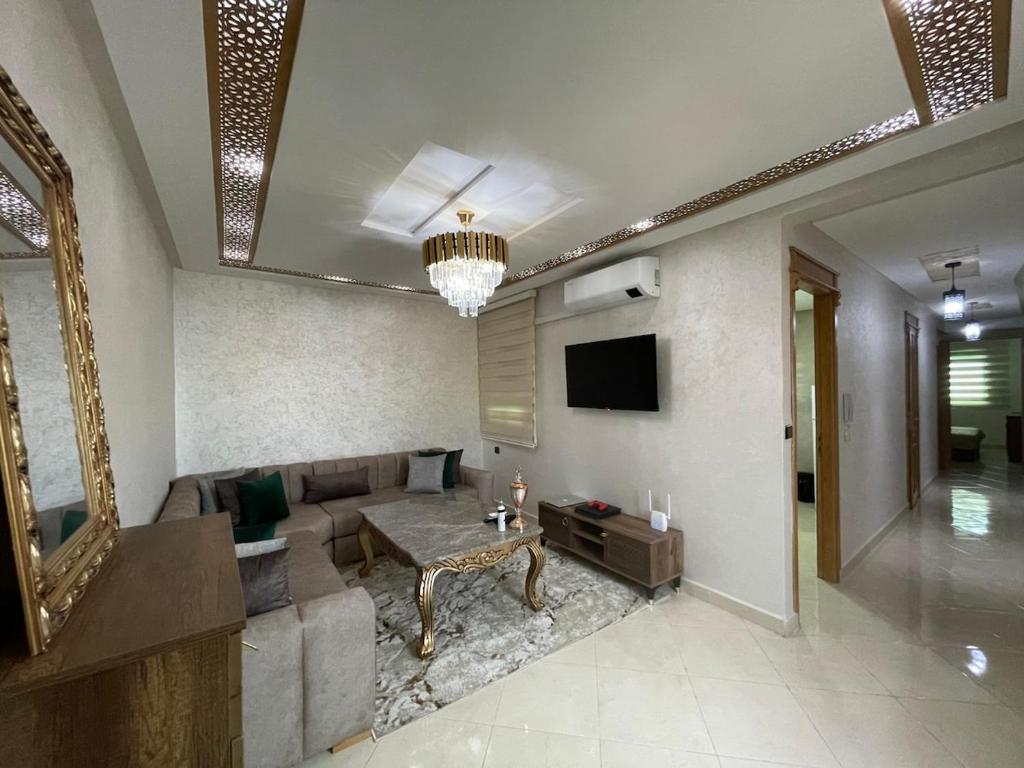 742 Appartement charmant près de la mer à Martil, Martil (updated ...