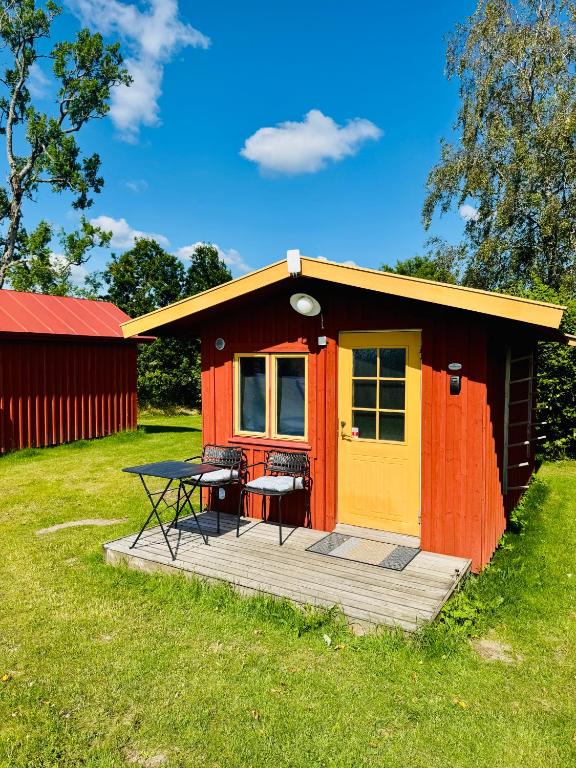 Riverside Farm fish and family friendly cottage nr 3 Kungsfiskaren ...