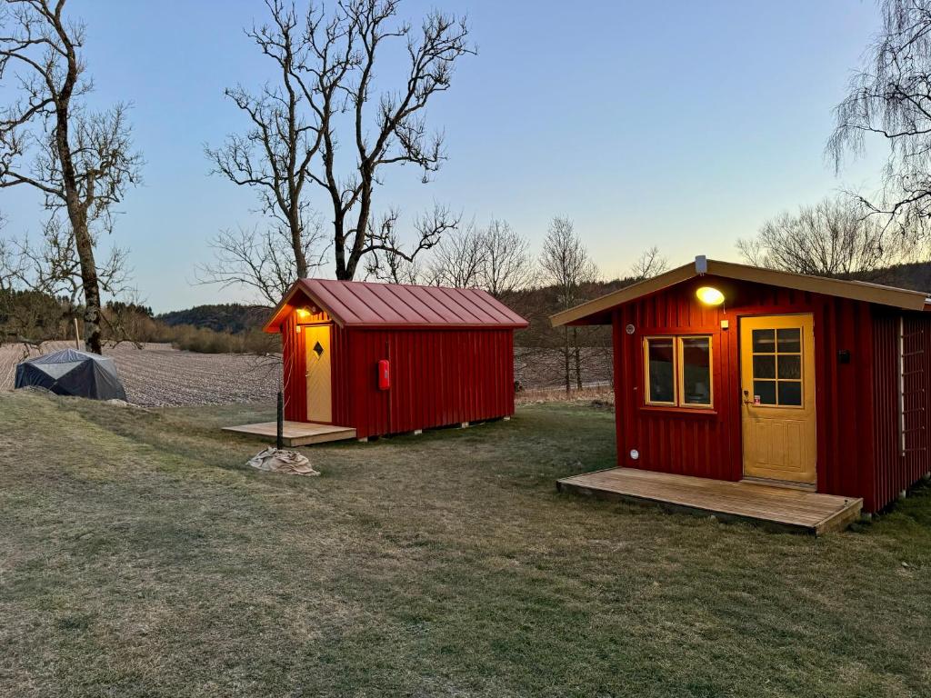 Riverside Farm fish and family friendly cottage nr 3 Kungsfiskaren ...