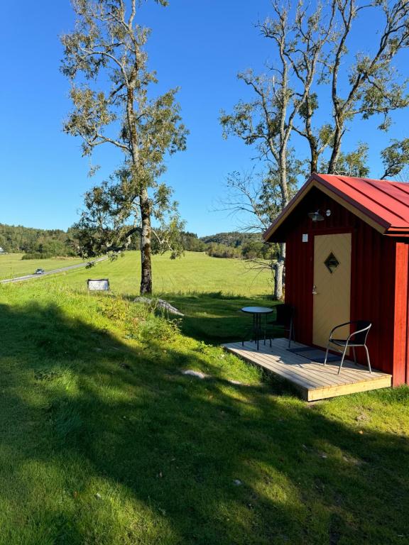 Riverside Farm fish and family friendly cottage nr 4 Strömstaren ...