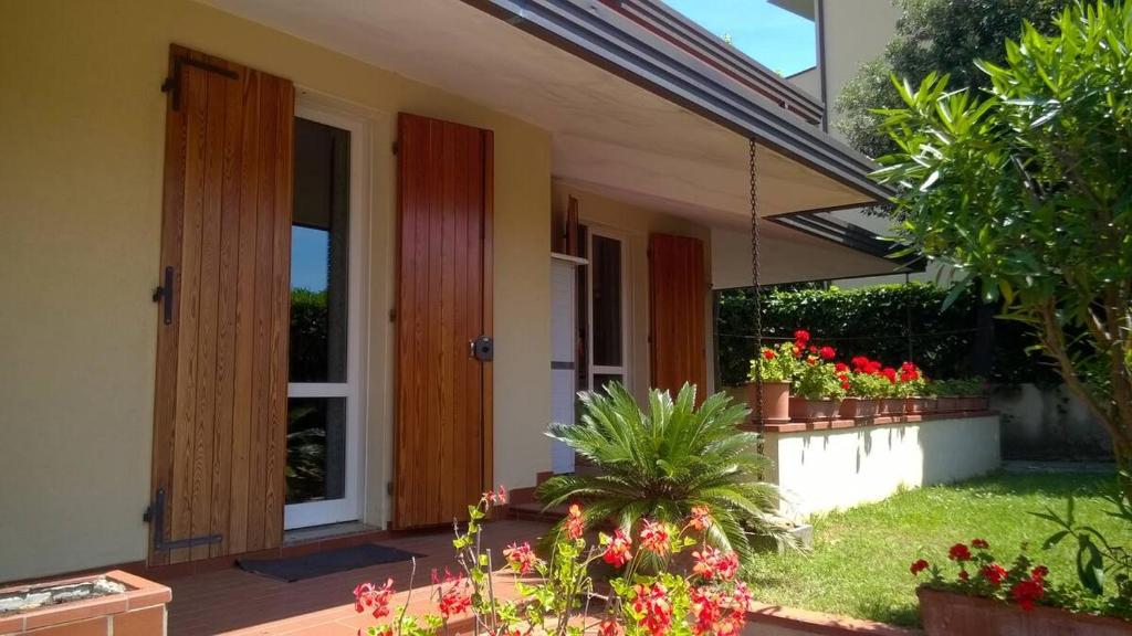 Villa immersa nel verde del parco del San Bartolo, Castel di Mezzo ...