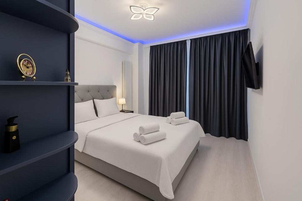 Alezzi Odyssey Pool & Spa - Luxury Aparthotel 37, Mamaia Nord ...