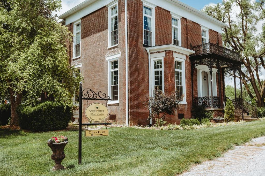 Springhill Bed and Breakfast Winery and Vineyard, Bloomfield की (2026 ...