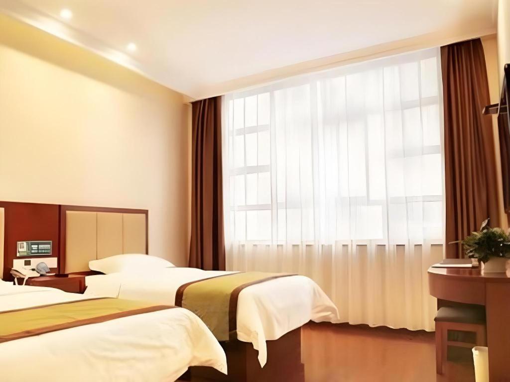 GreenTree Inn HanZhong Railway Station Beiyihuan Road Express Hotel ...