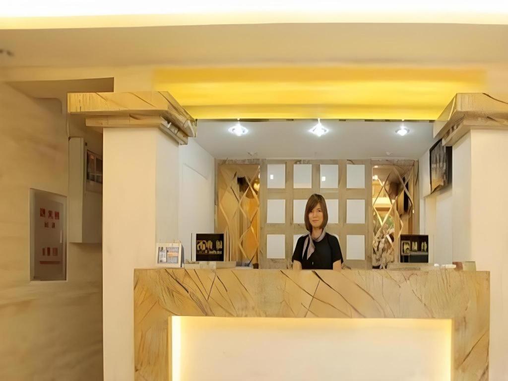 Xinghe Xinfeng Hotel Railway Station & Bus Station Branch, Guangzhou ...