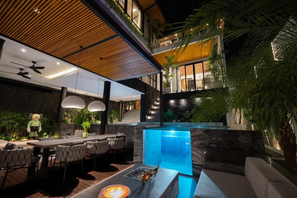 MAR Bali Villa with Pool , BBQ and PS5, Canggu (updated prices 2026)