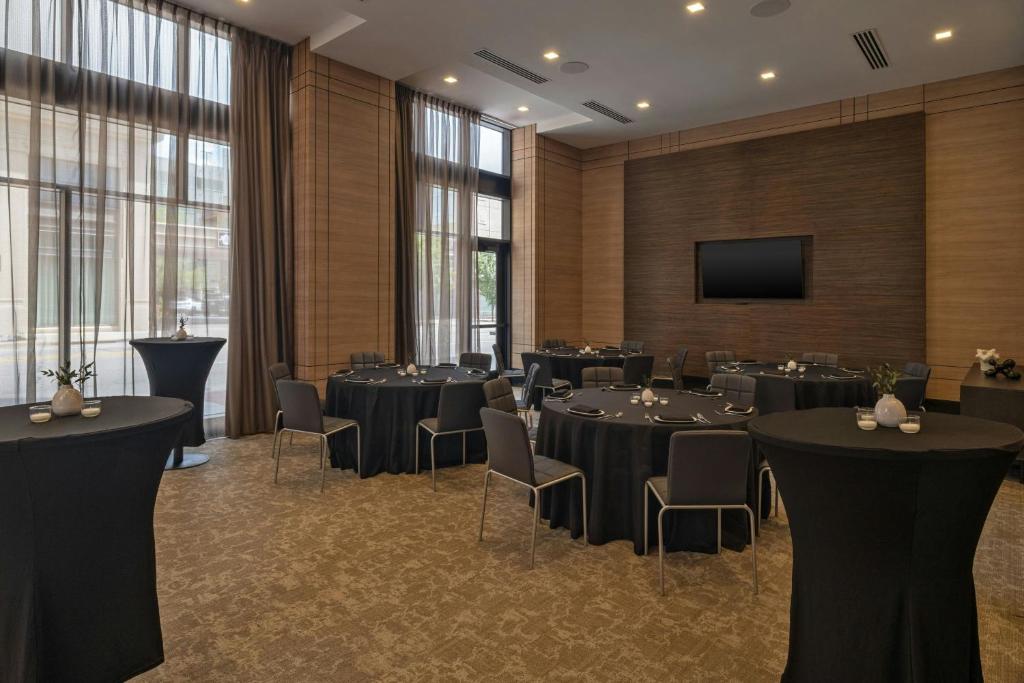 AC Hotel by Marriott Wichita Downtown, Wichita (updated prices 2025)