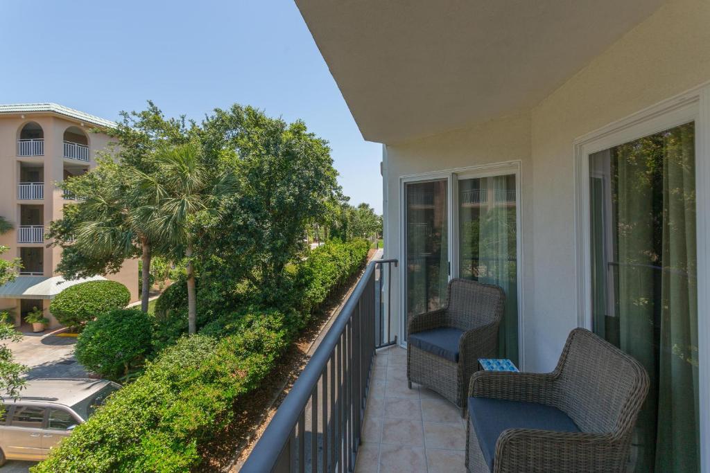 Beach Club #204, Saint Simons Island (updated prices 2026)