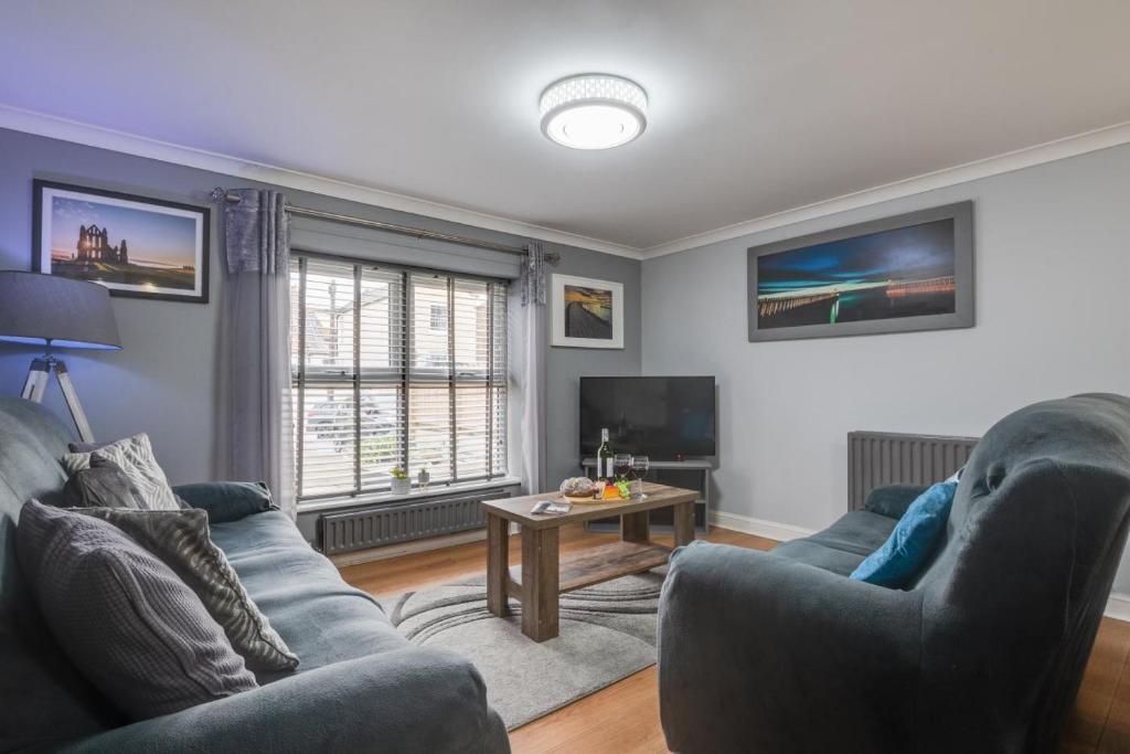 3 Bed in Whitby oc-w724, Whitby (updated prices 2026)