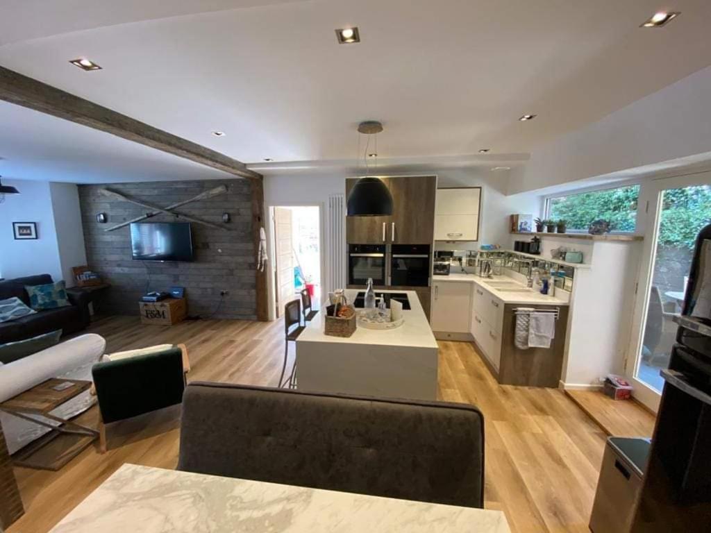 4 Bed in Whitby oc-w1036, Whitby (updated prices 2026)