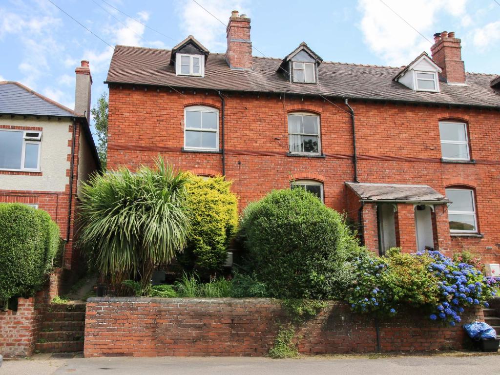 157 Watling Street South, Church Stretton (updated prices 2026)