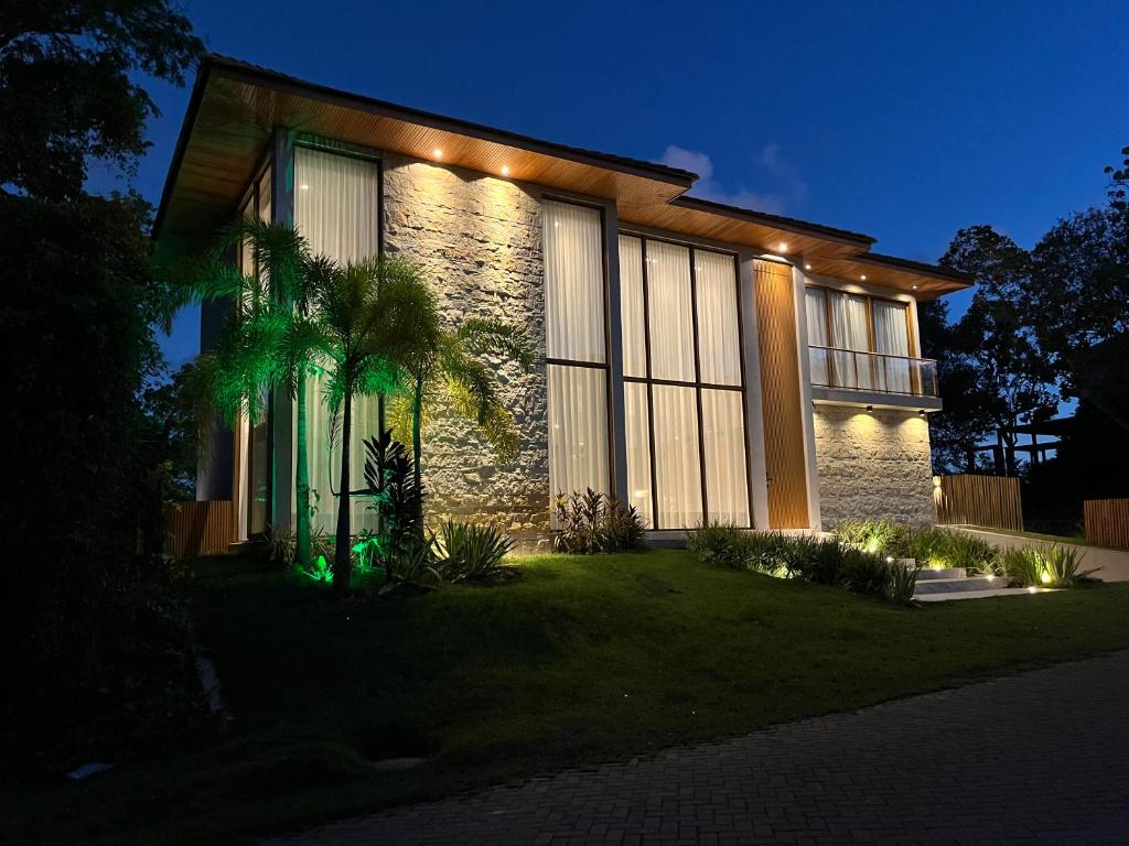 Casa Suecia, Condomínio Praia Bella, Praia do Forte (preços atualizados ...
