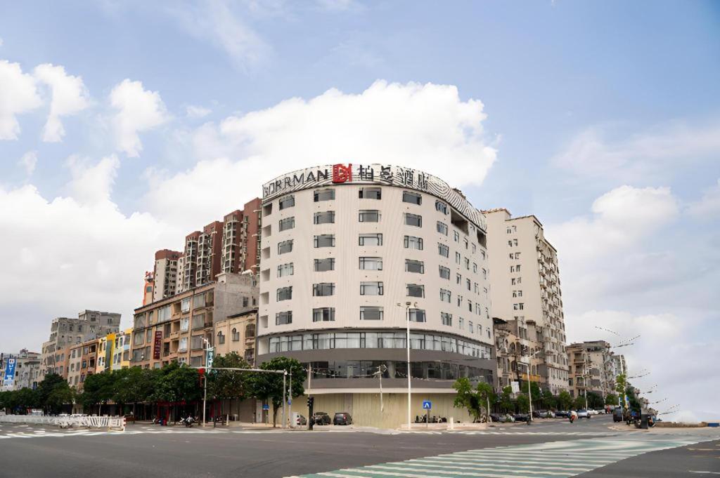 Borrman Hotel Lianjiang Avenue Xinyuan International Plaza, Lianjiang ...