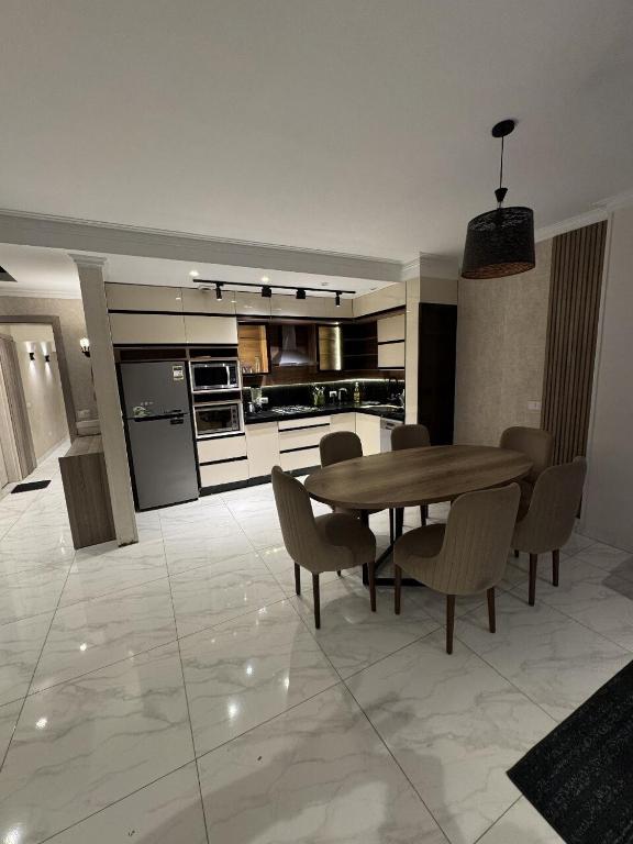 4 beds apt in Stone Residence compound, Cairo (updated prices 2025)