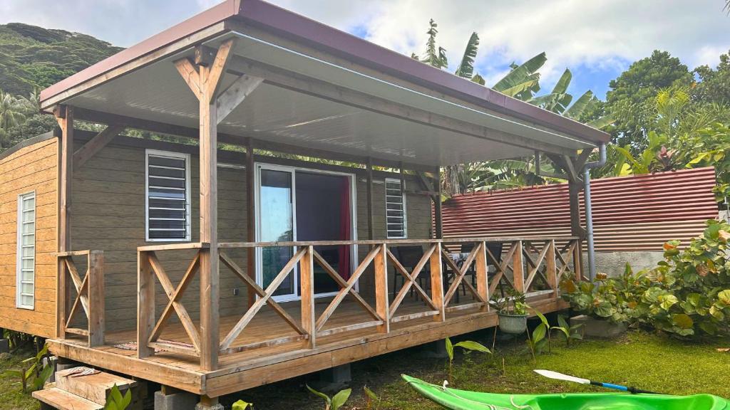 MOOREA - Bungalow Nauhei Surf Spot 2, Haapiti (updated prices 2025)