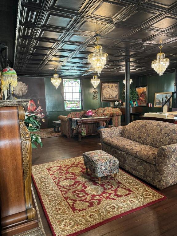 The Pulpit House, Hagaman (updated prices 2025)