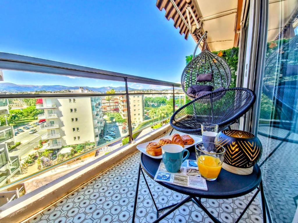 Beachfront - Panoramic View - Balkony - AC, Кань-сюр-Мер (актуальные ...